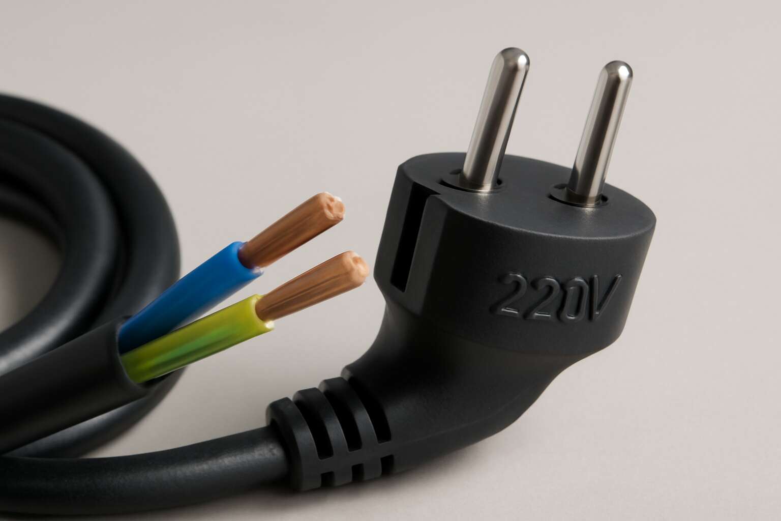 The Essential Guide to Choosing the Right Electrical Cable 220V for ...